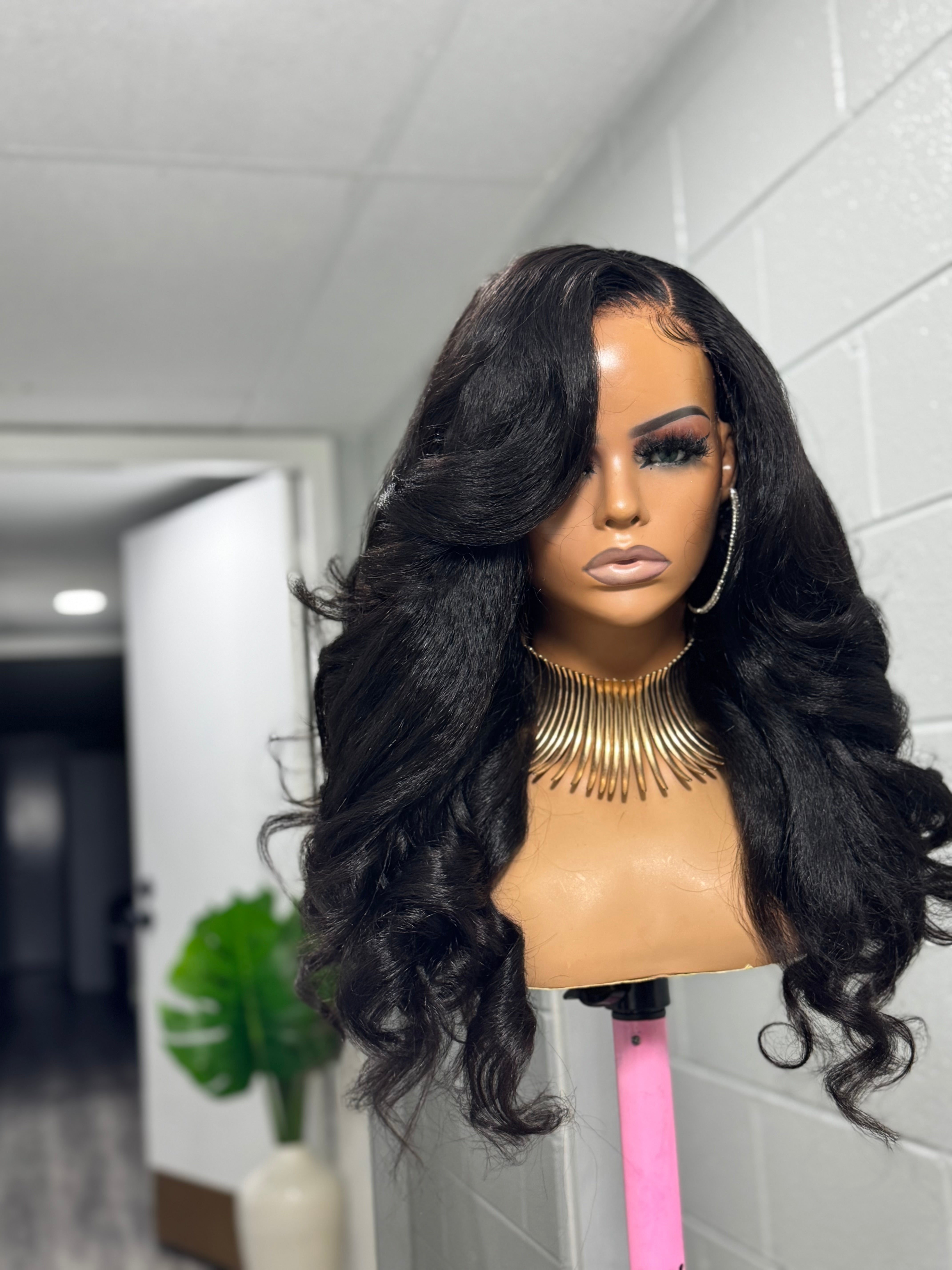 Realistic Kinky straight 4x4 Closure Wig – Hair Fetish Dolls